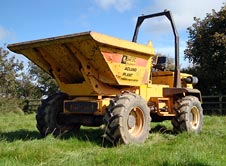 6-Tonne-swivel-skip-dumper - Acland Plant Hire